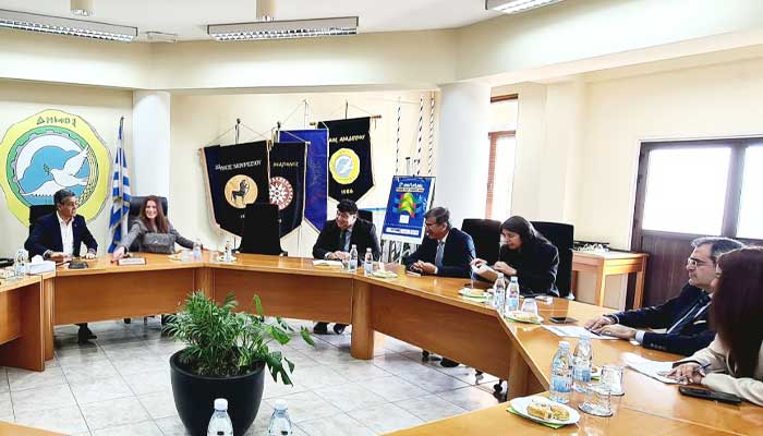 Στο Δημαρχείο Αραδίππου η Πηλείδου - Στο επίκεντρο η βιομηχανική περιοχή